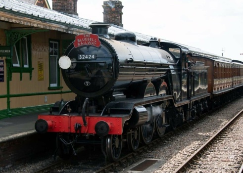Solve LB&SCR H2 Class 4-4-2 reconstruction 32424 Beachy Head. jigsaw ...