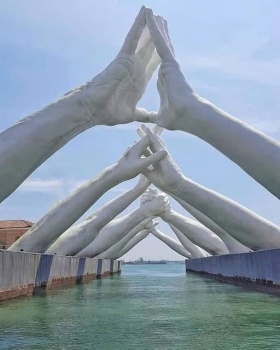 Solve 6 bridges in Venice by Bee Coffee and David Attenborough Fans ...