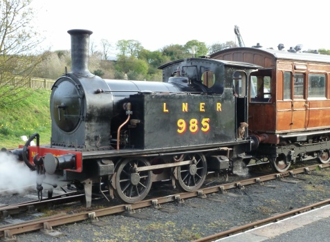 Solve LNER Y7-Type No.985 jigsaw puzzle online with 108 pieces