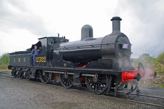 Solve LMS Aspinal Class 27 0-6-0 12322. jigsaw puzzle online with 117 ...