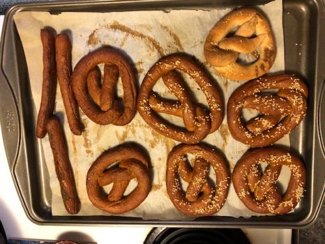 Solve Homemade Sourdough Pretzels jigsaw puzzle online with 63 pieces