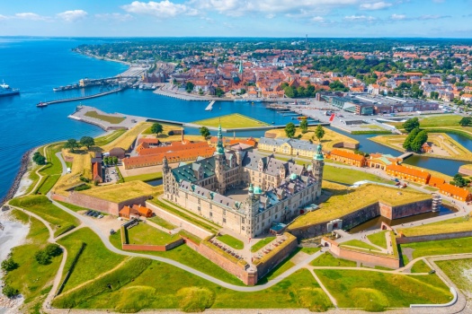 Solve Kronborg castle, Helsingor, Denmark jigsaw puzzle online with 77 ...