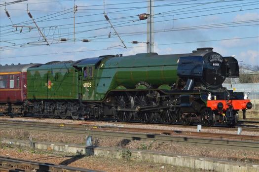 Solve LNER CLASS A3 - 2750 PAPYRUS jigsaw puzzle online with 15 pieces