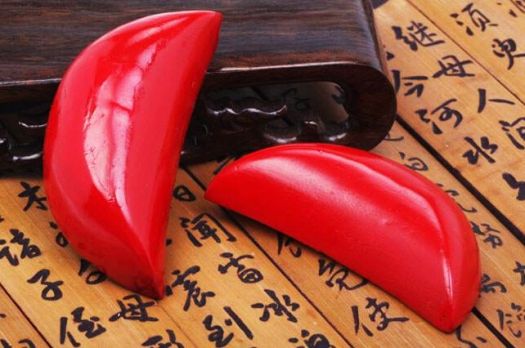 Solve Jiaobei jigsaw puzzle online with 35 pieces