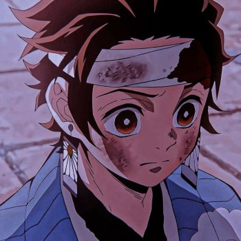 Solve Tanjiro PFP jigsaw puzzle online with 49 pieces