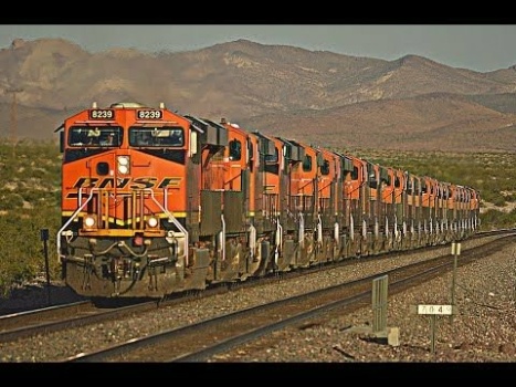Solve HUGE 28-UNIT BNSF POWER MOVE! 1230 COMBINED HORSEPOWER! jigsaw puzzle online with 35 pieces