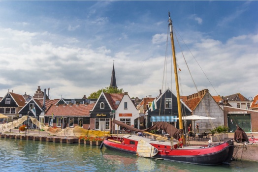 Solve Monnickendam. Noord Holland. NL. jigsaw puzzle online with 198 pieces Solve Monnickendam. Noord Holland. NL. jigsaw puzzle online with 198 pieces