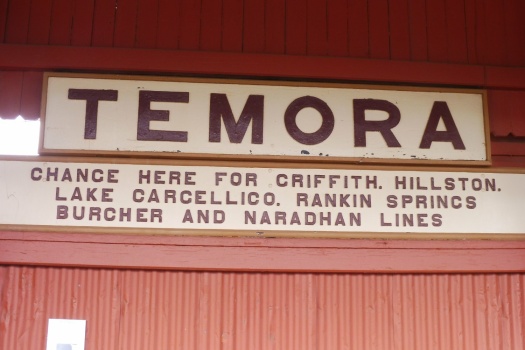 Solve Temora, New South Wales, Australia (b) jigsaw puzzle online with ...