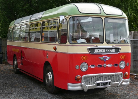 Solve 1961 AEC Reliance/Duple Coach jigsaw puzzle online with 108 pieces