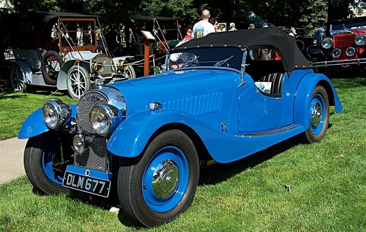 Solve 1936 Morgan 4-4 jigsaw puzzle online with 104 pieces