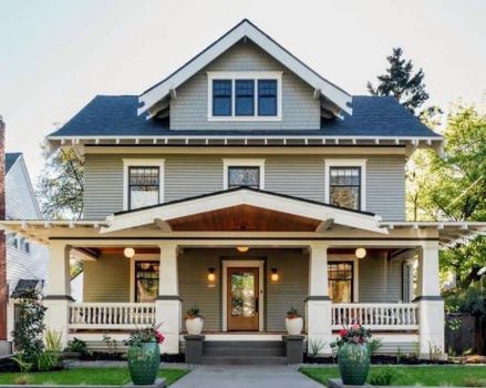 Solve sturdy house jigsaw puzzle online with 180 pieces