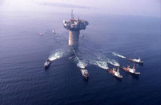 Solve Ninian Central Platform, Kishorn Port!! jigsaw puzzle online with ...