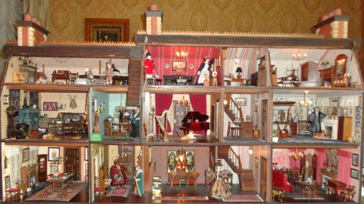 Jigsaw Puzzle | 120 pieces | Many-Roomed Doll House | Jigidi