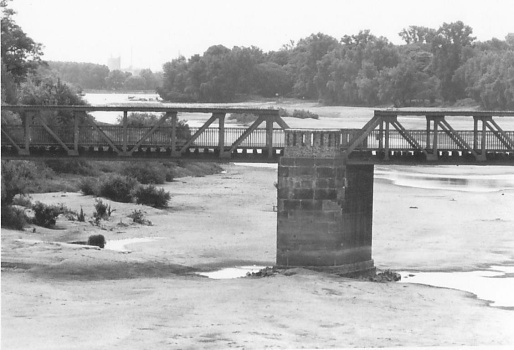 Solve Kanonenbahnbrücke Magdeburg Alte Elbe jigsaw puzzle online with ...