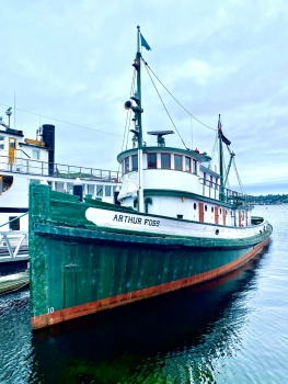Solve Arthur Foss Tug boat jigsaw puzzle online with 80 pieces