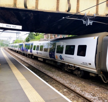 Solve Train leaving Lostock Railway Station jigsaw puzzle online with ...