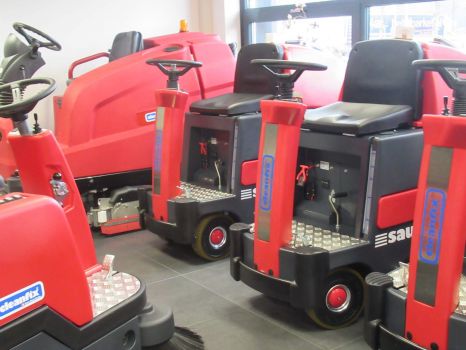 Solve IMG_3216 (1) Schrob/dweil machines jigsaw puzzle online with 130 ...